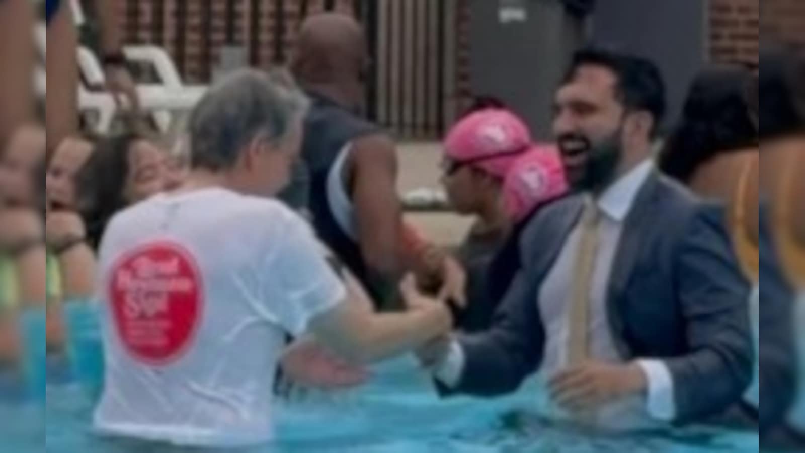 New York Mayor Zohran Mamdani Revives Mayoral Pool Jump Tradition | Watch