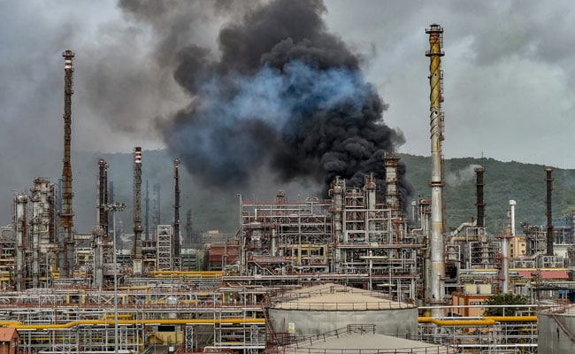 Bharat Petroleum BPCL Fire In Chembur 21 Injured In Massive Fire At ...