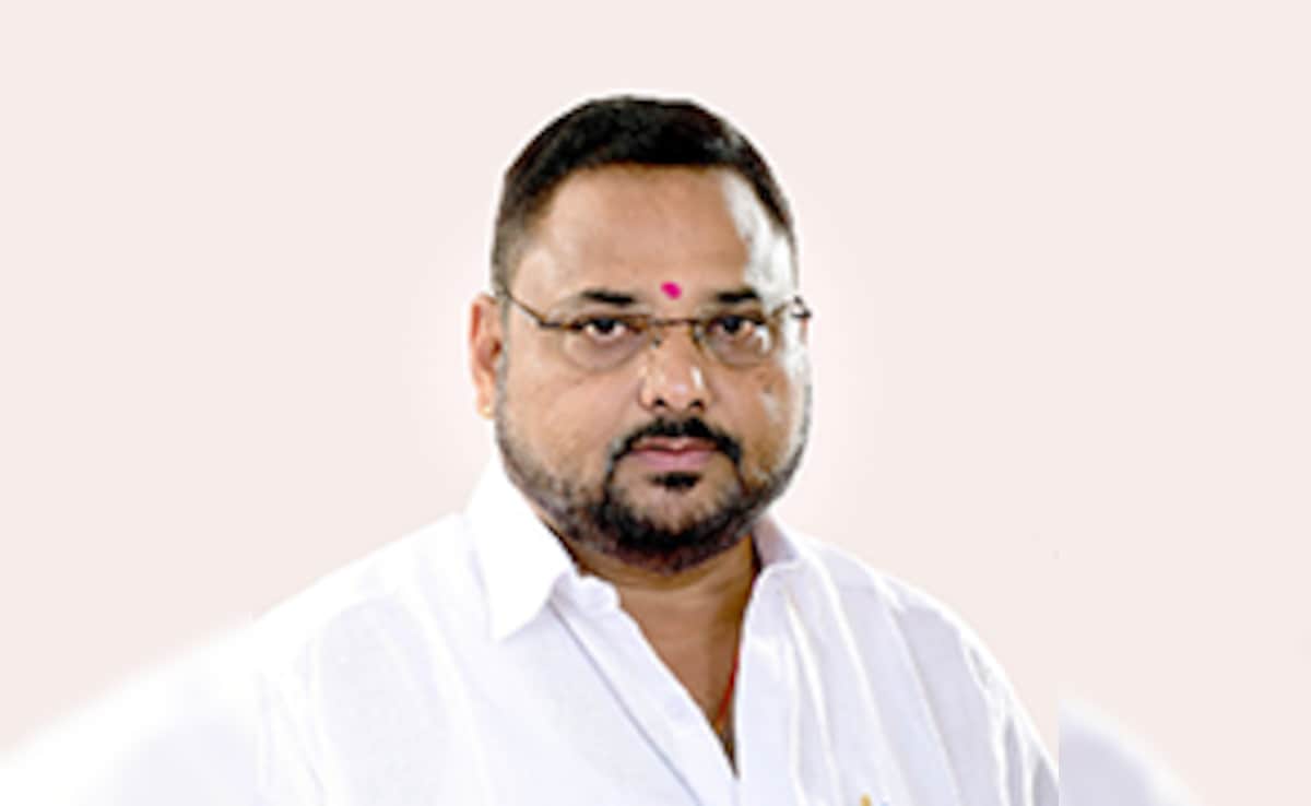 Rajendra Shamgonda Patil (yadravkar) , RSVA-NDA Election Results LIVE ...