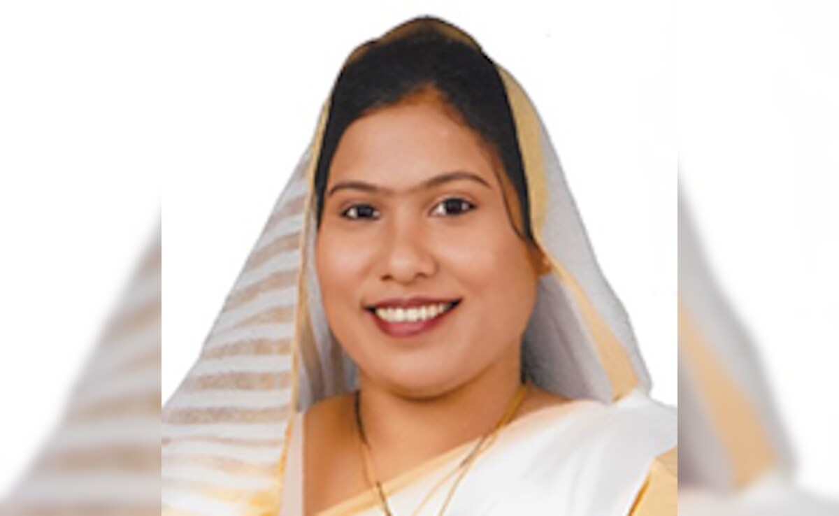 Jainab Shakilahmad Pirjade , IND Election Results LIVE: Latest Updates ...