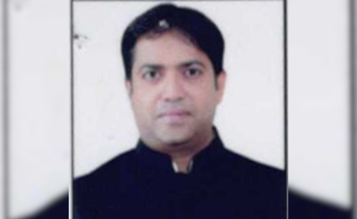 Adeel Ahmad Khan , AAP Election Results LIVE: Latest Updates On Adeel ...