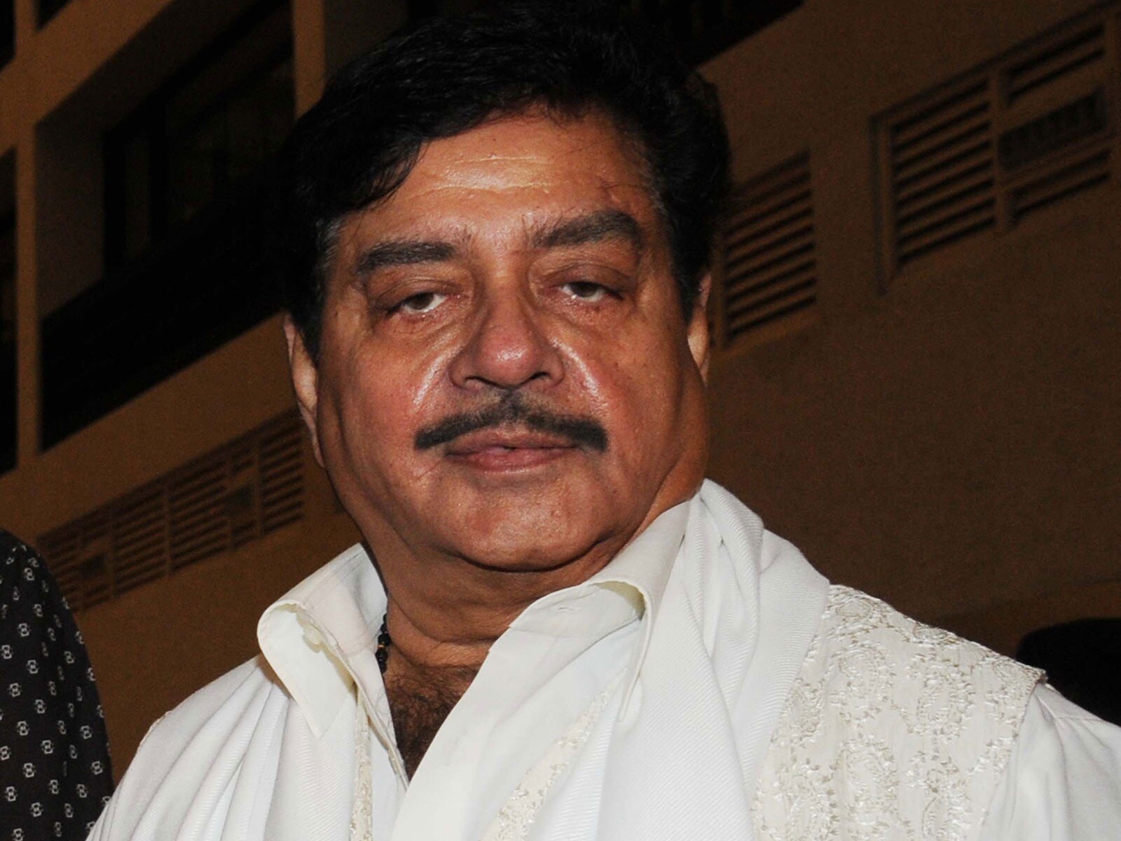 शत्रुघ्न सिन्हा, एक्टिंग से पॉलिटिक्स तक