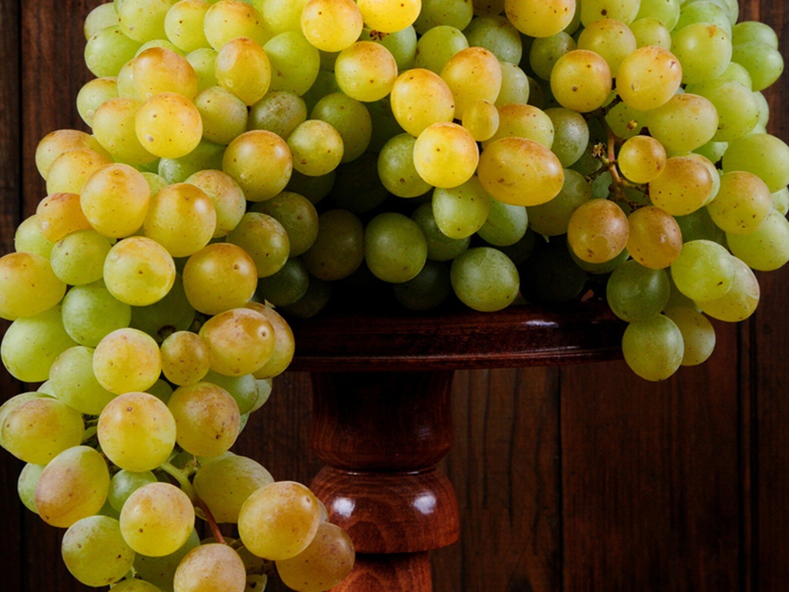 Grapes Eating Benefits: अंगूर खाने के 7 कमाल के फायदे