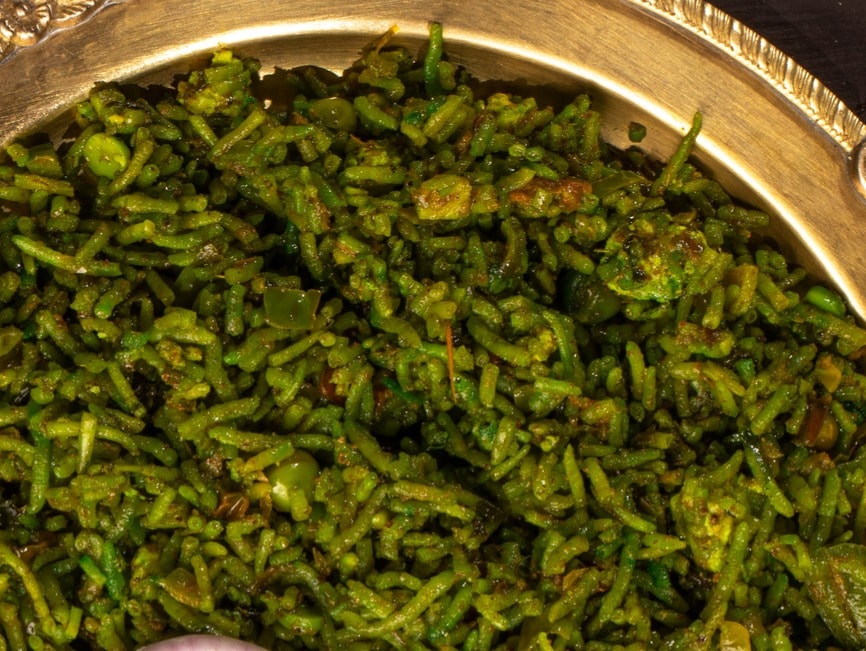 10-Minute Lehsuni Palak Rice For Quick Meal