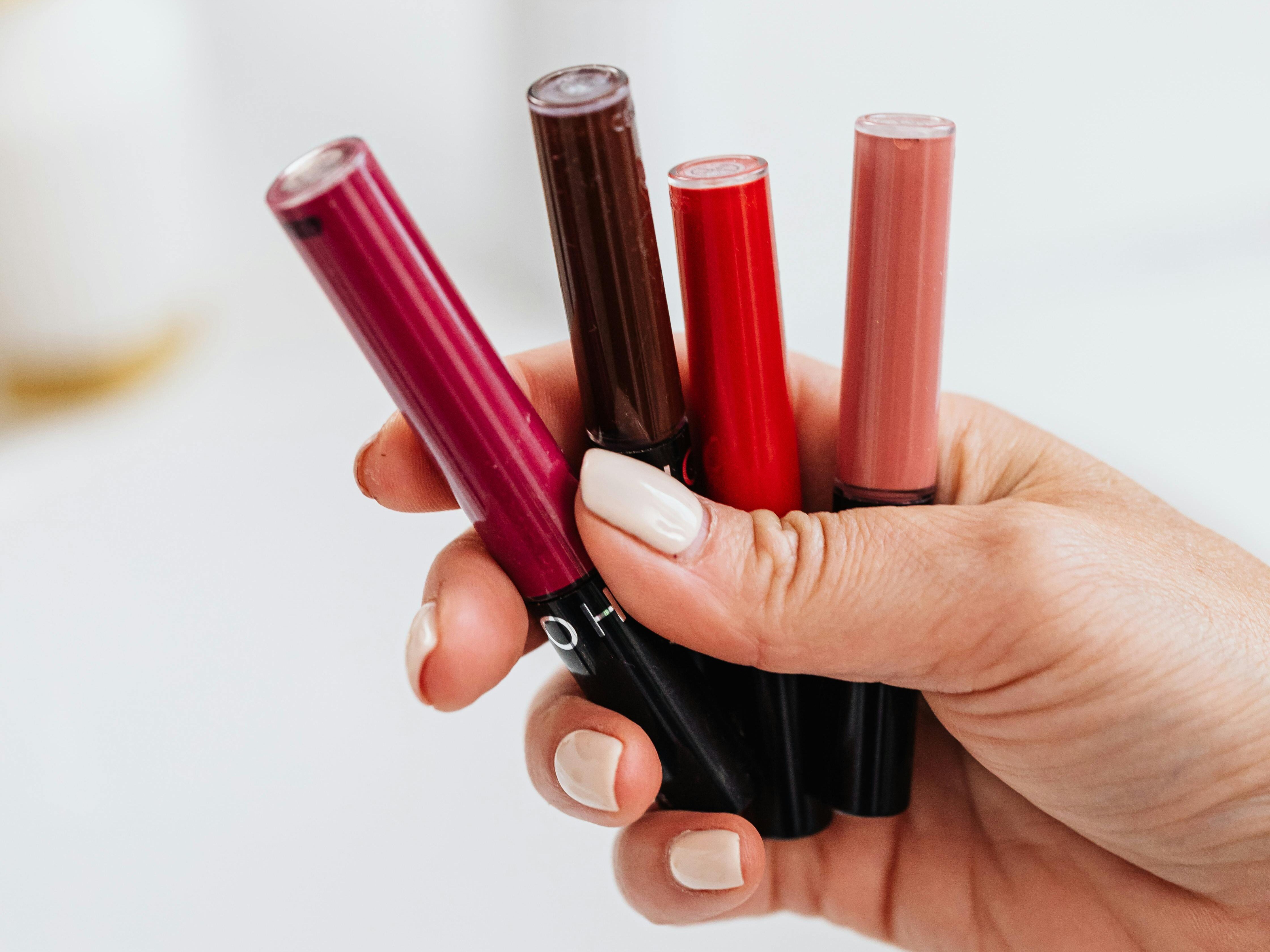 10 Must-Try Lipstick Shades for Summer