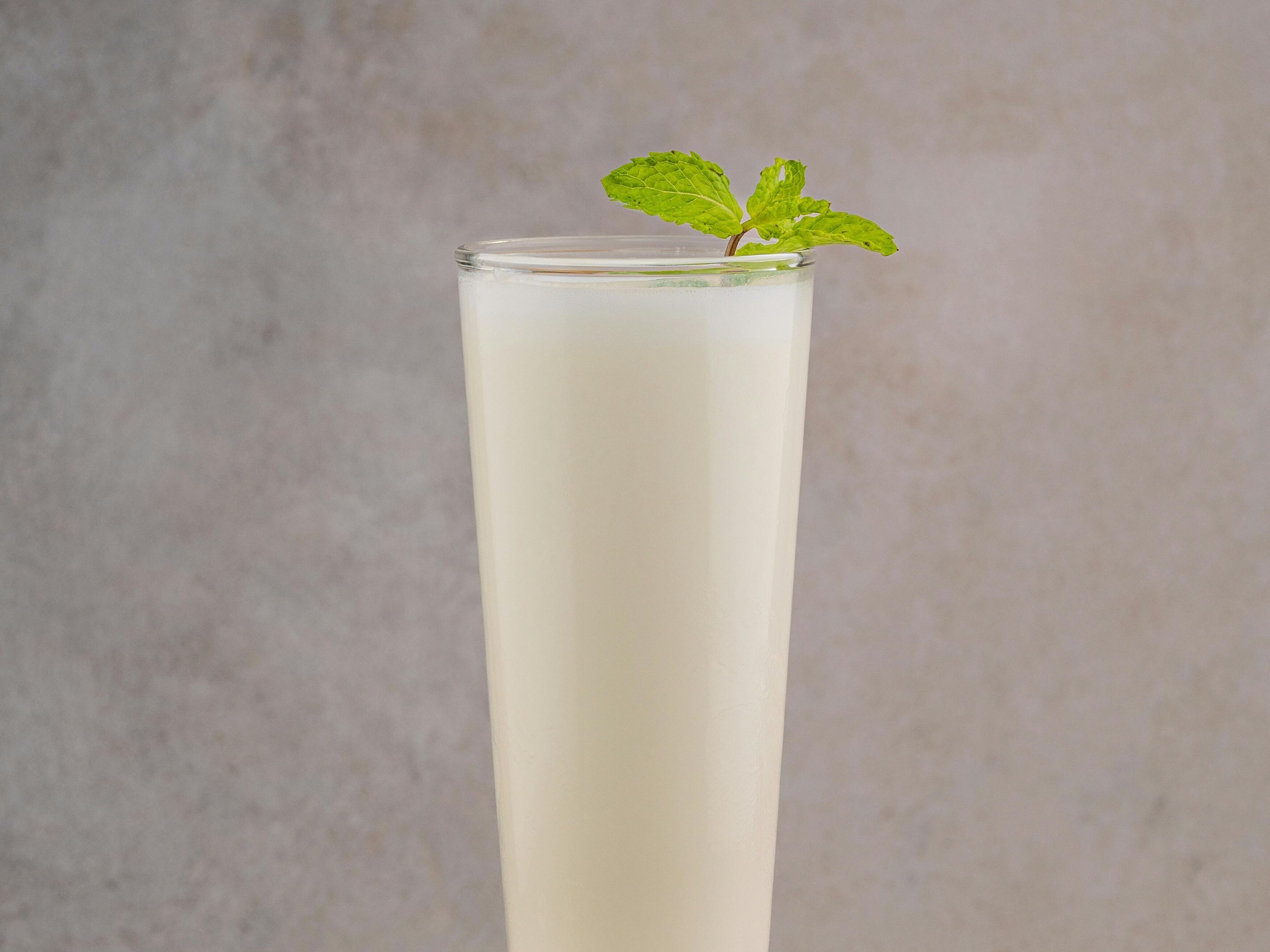 5 Benefits Of Drinking Lassi In Summer