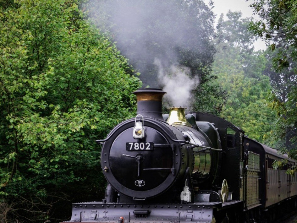 5 Most Luxurious Trains In India