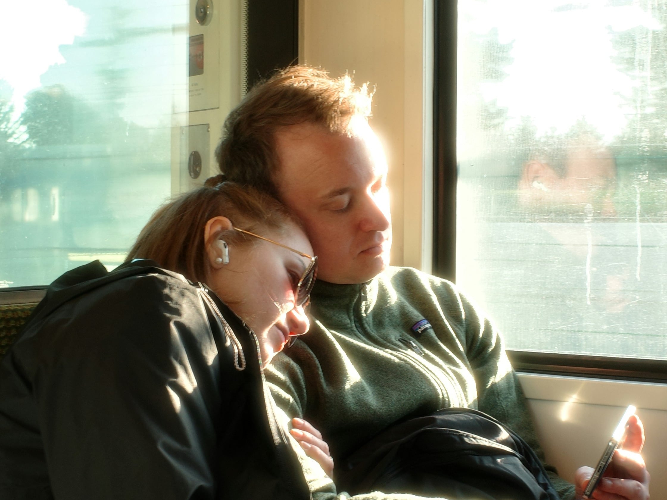 5 Tips For Better Sleep While Travelling