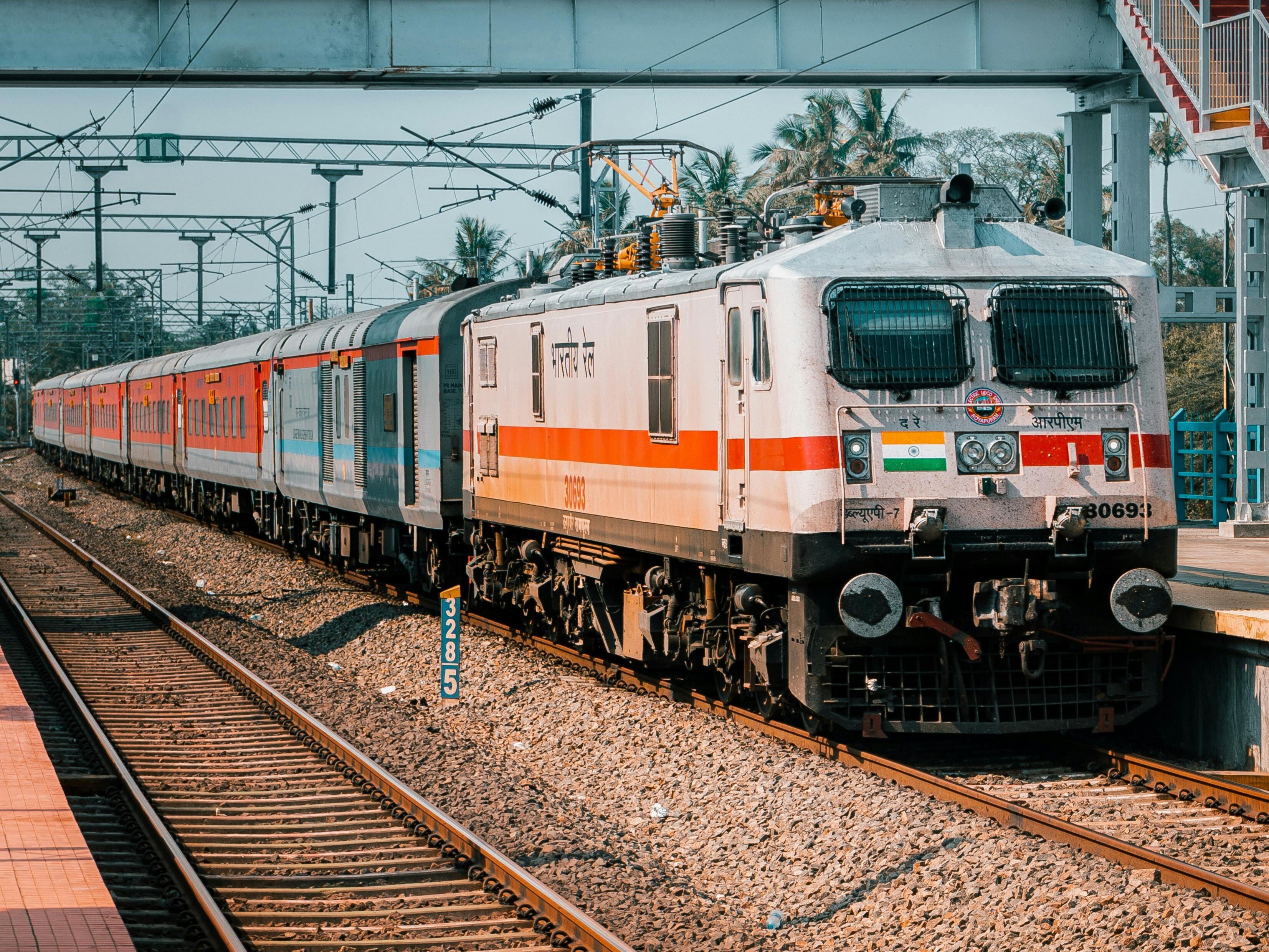 5 Train Etiquette Rules To Follow