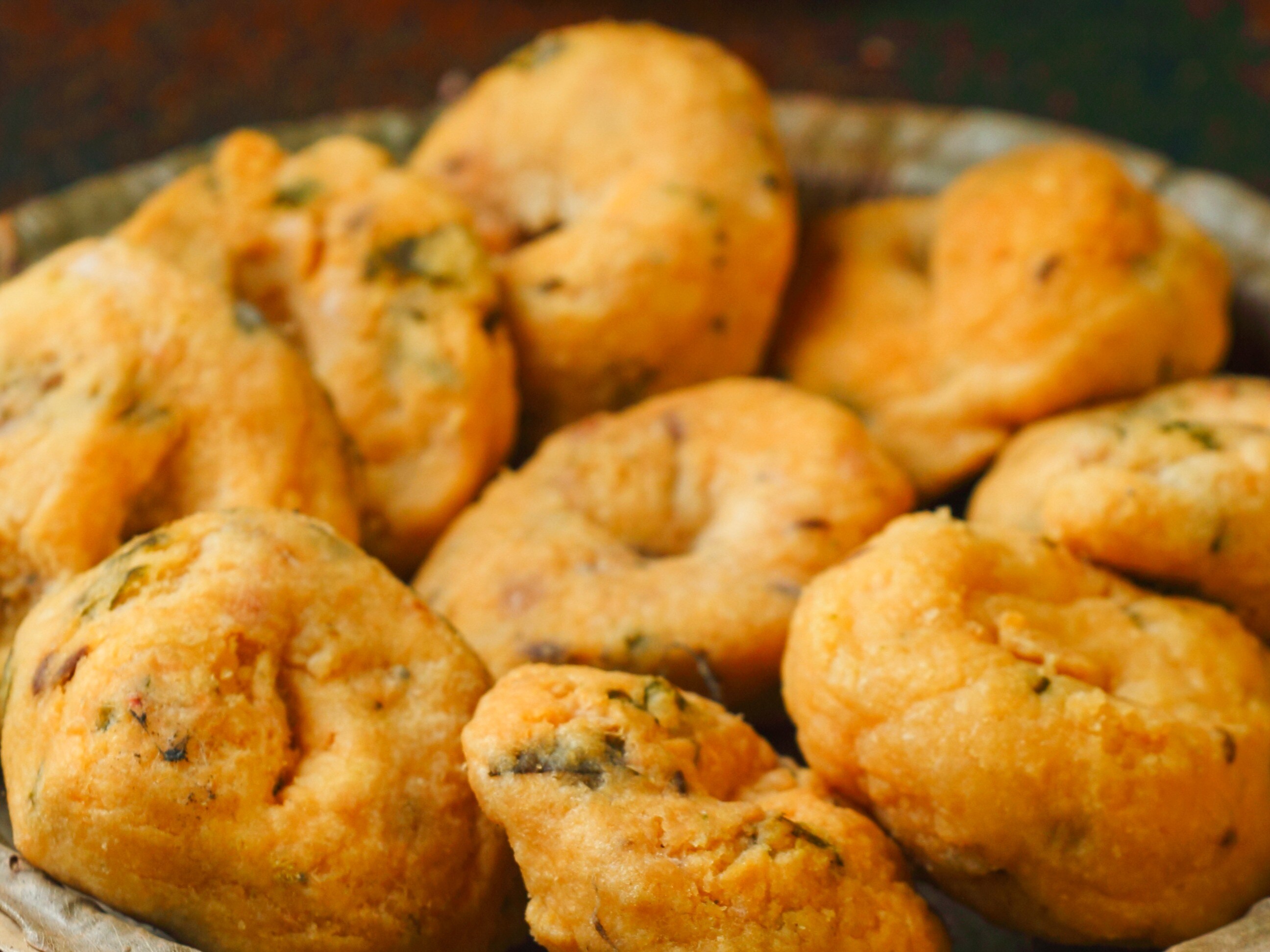 6 Delicious Vada Varieties Across India