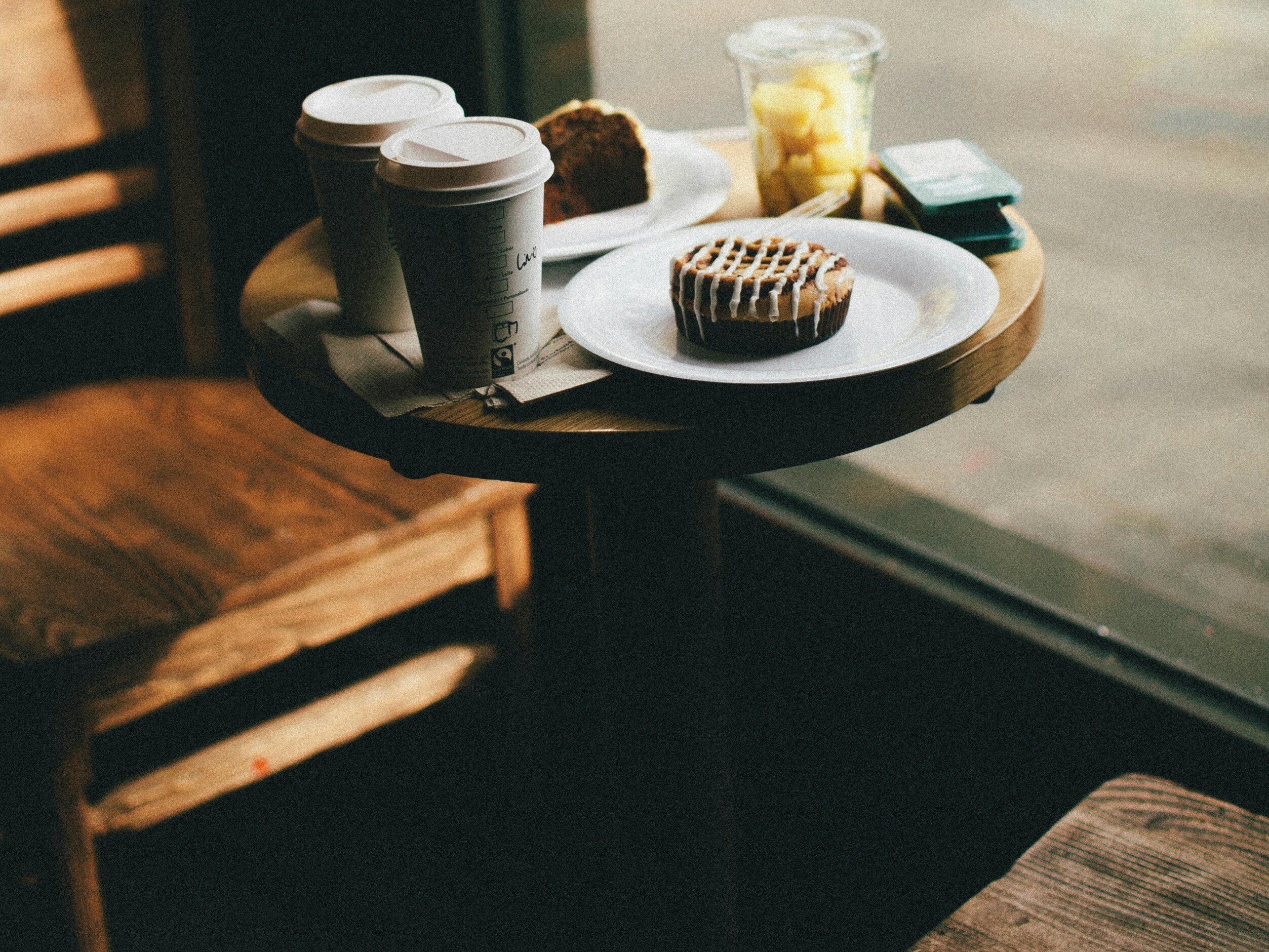 7 Essentials To Enhance Coffee Table Decor