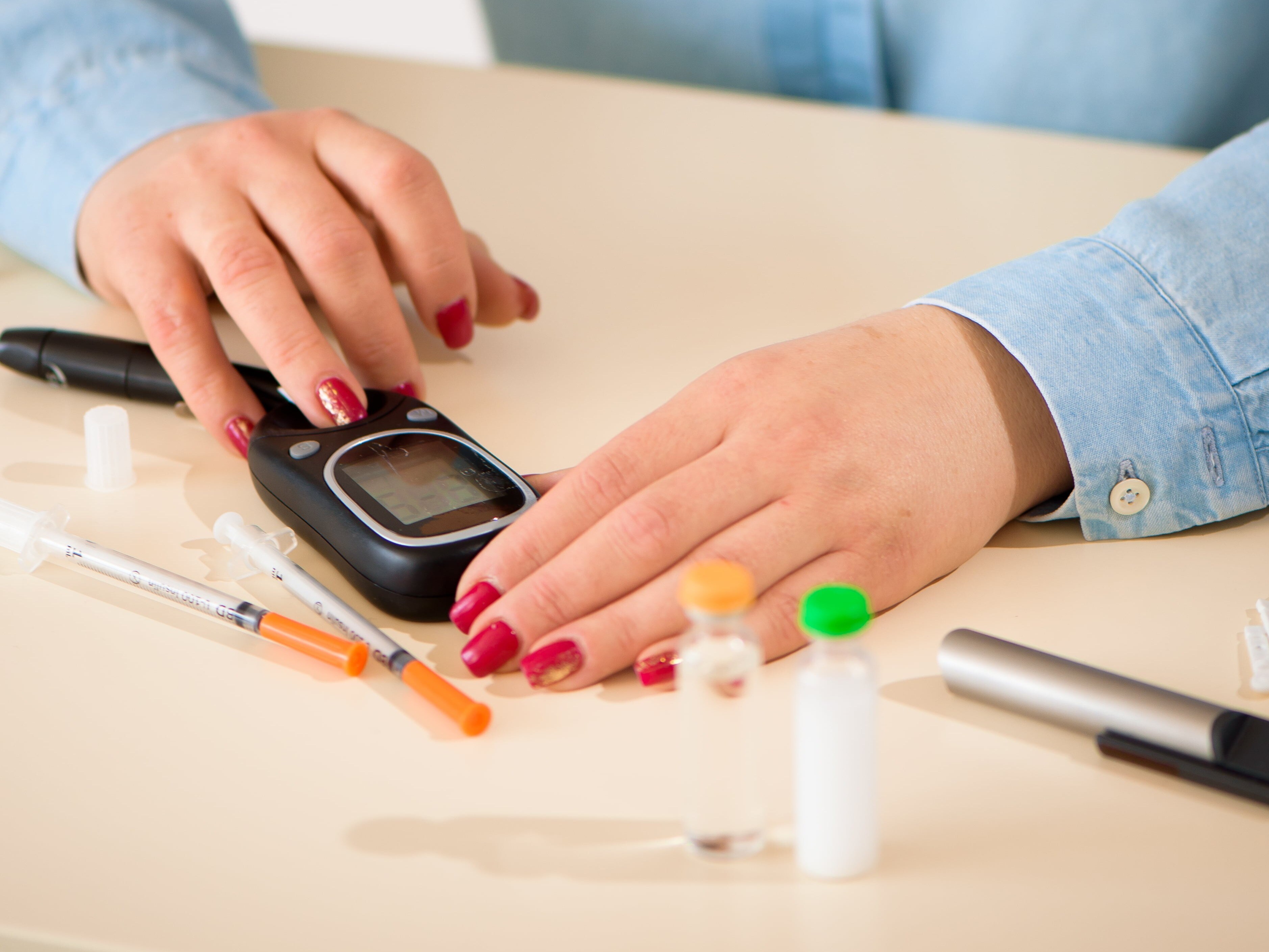 7 Foods To Control Blood Sugar Naturally