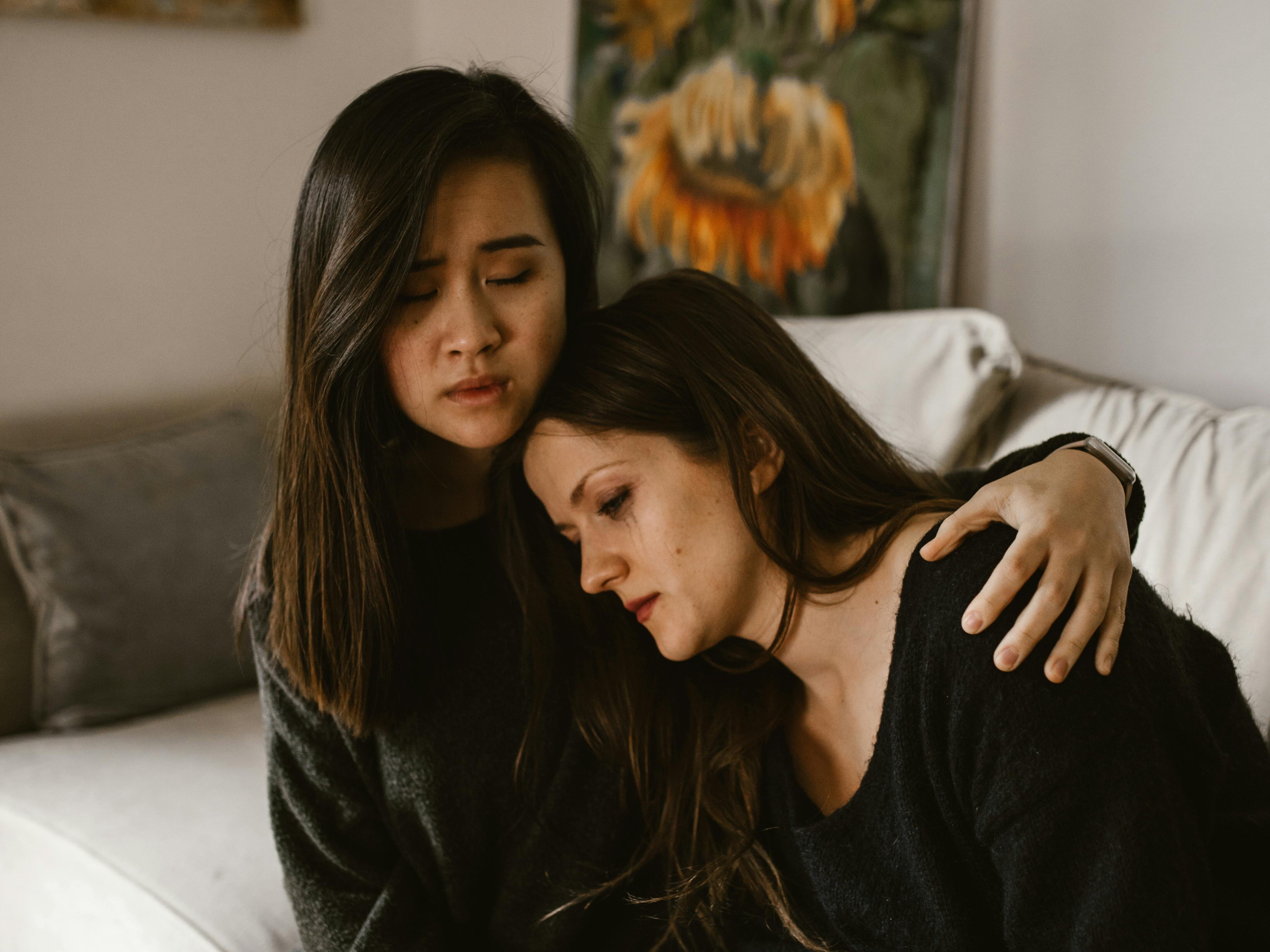 7 Signs That You Are In A One-Sided Friendship