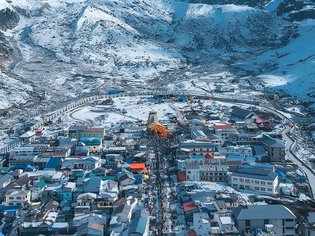 8 Divine Temple Treks In India