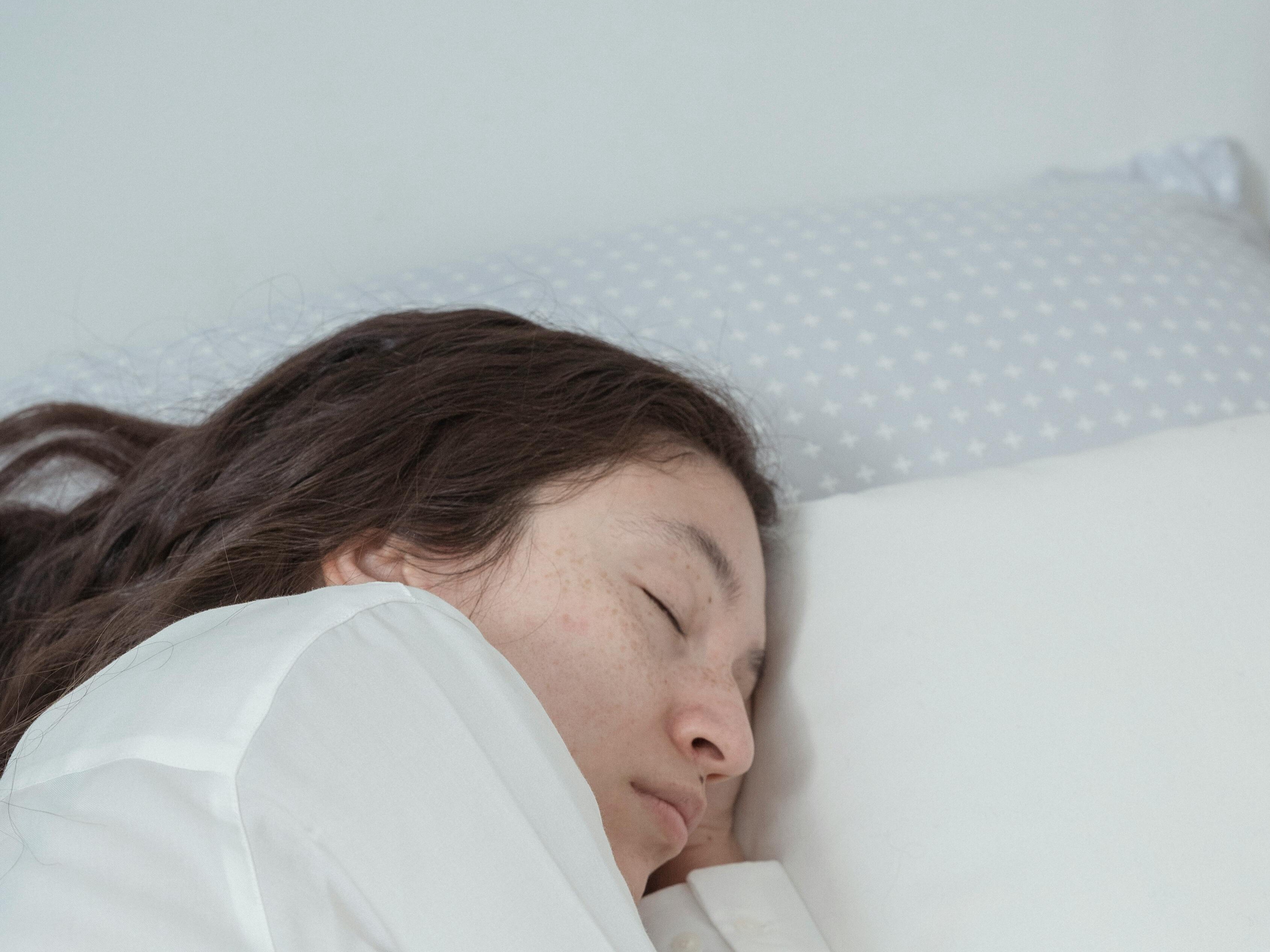 9 Benefits Of Sleeping Alone