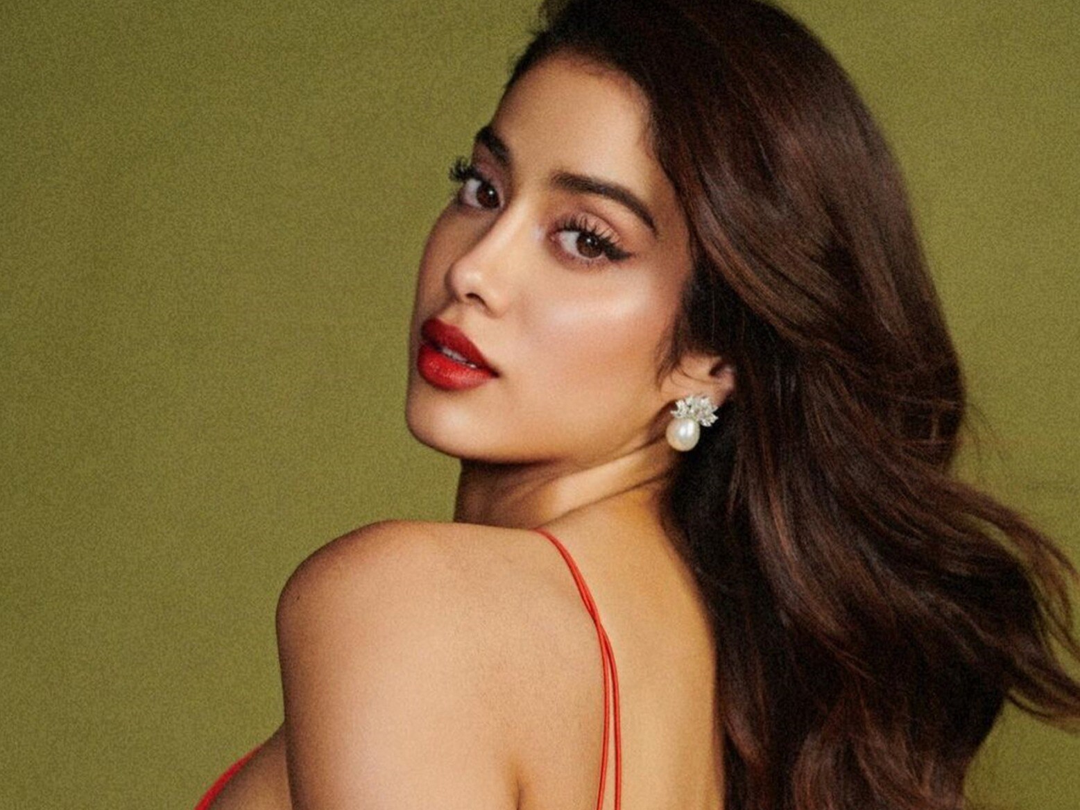 बॉलीवुड एक्‍ट्रेस में भी है रेड लिप्‍स का क्रेज