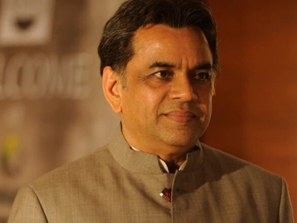 परेश रावल की पत्नी की अनदेखी तस्वीरें, मिस इंडिया यूनिवर्स रह चुकी हैं वो