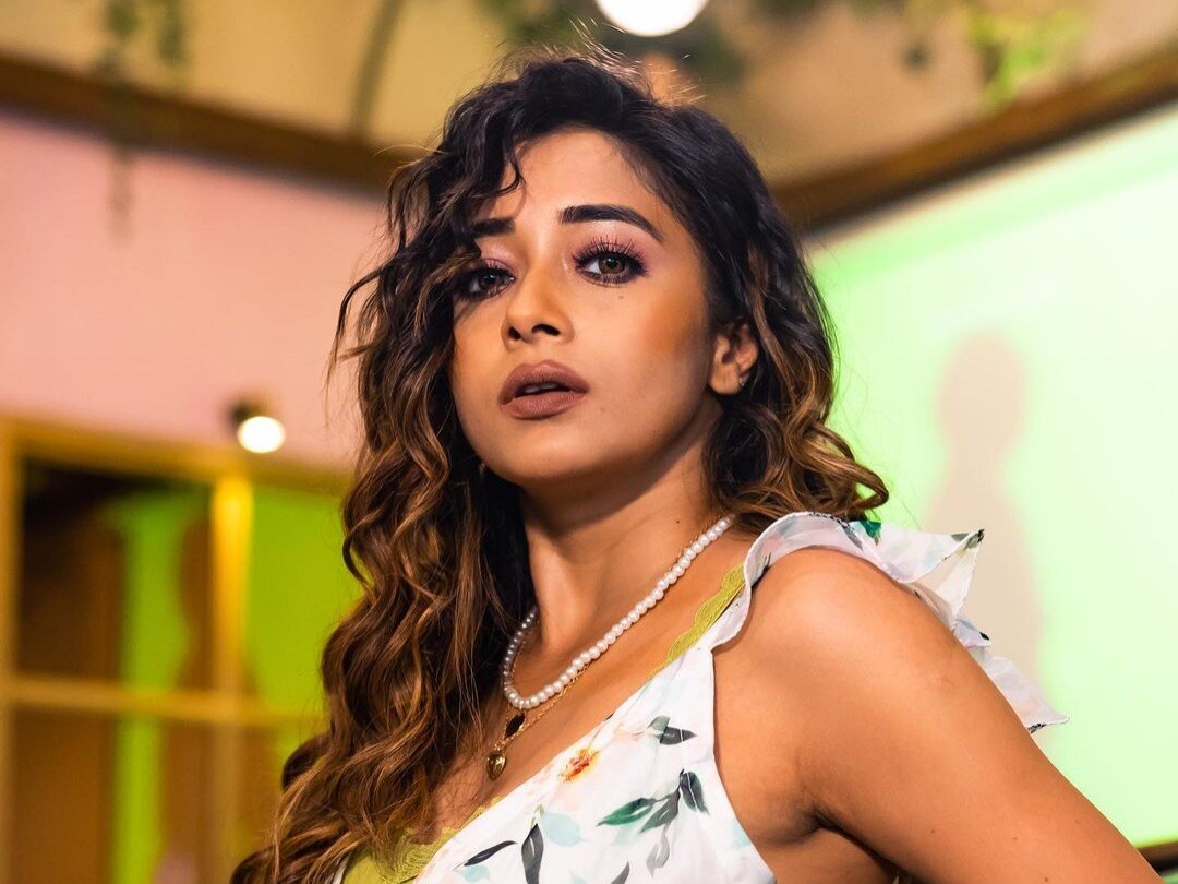 टीना दत्ता की हरकतें देख आपको भी आ जाएगी हंसी