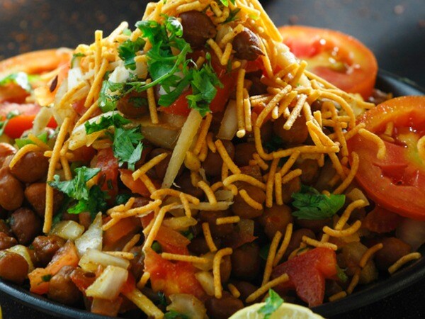 Aam Chana Chaat Recipe in Just 15 Minutes
