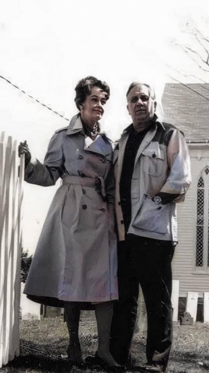 Ed Und Lorraine Warren Amityville Bilder Ed And Lorraine Warren 50