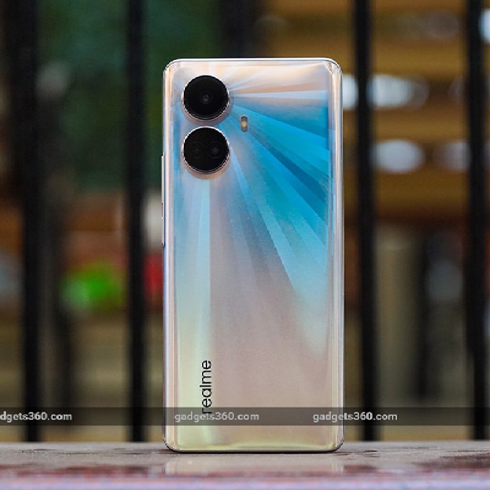 Top 5G Smartphones Under 20K: अगस्त महीने में 20 हजार के अंदर खरीदें ये टॉप 5G स्मार्टफोन