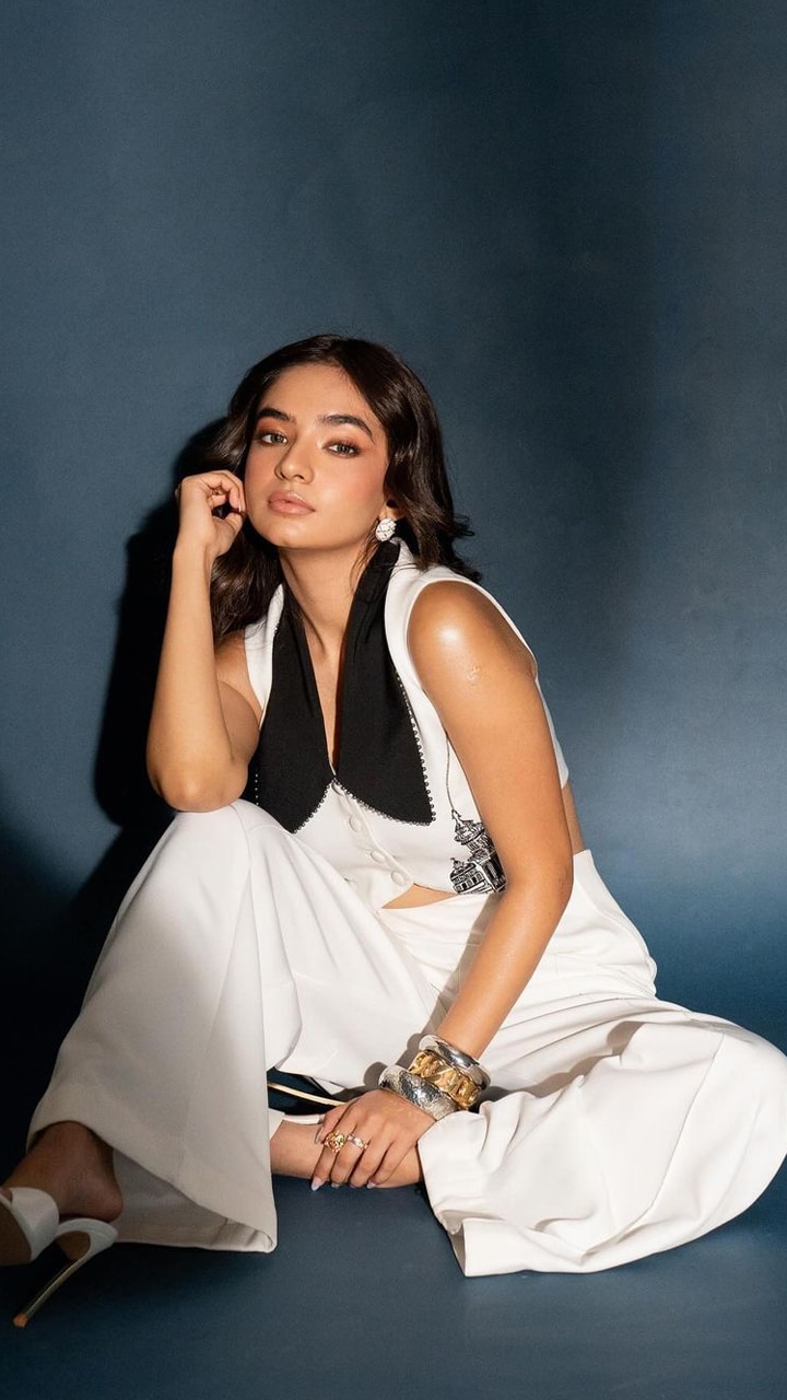 Boss Lady Vibes ft. Anushka Sen