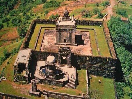 Historical Forts To Visit In Maharashtra