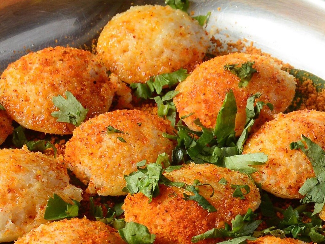 How To Make Delicious Ghee Podi Idli