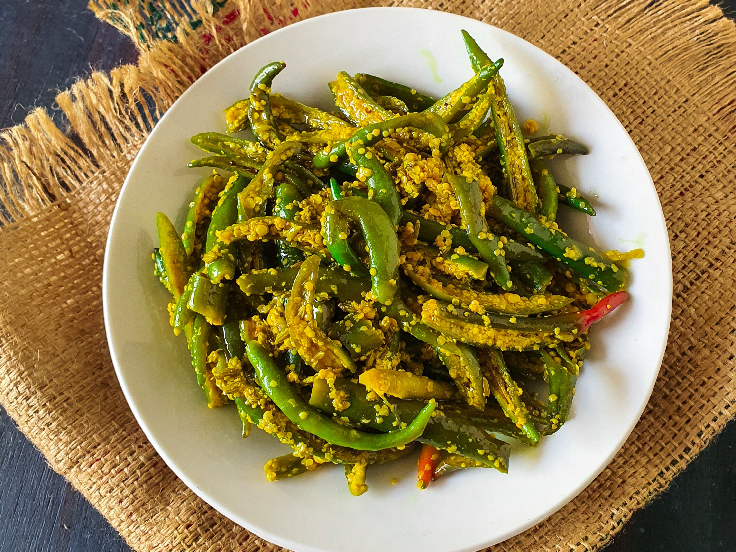How To Make Hari Mirch Ka Achaar