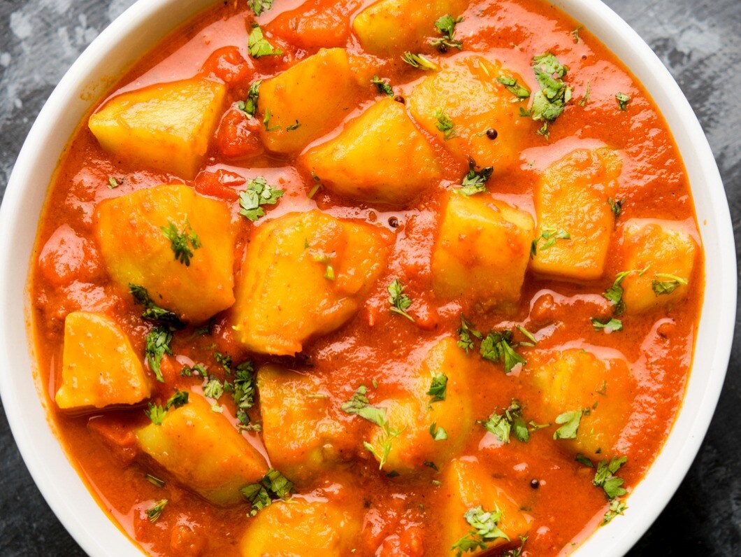 How To Make Khatte Meethe Aloo