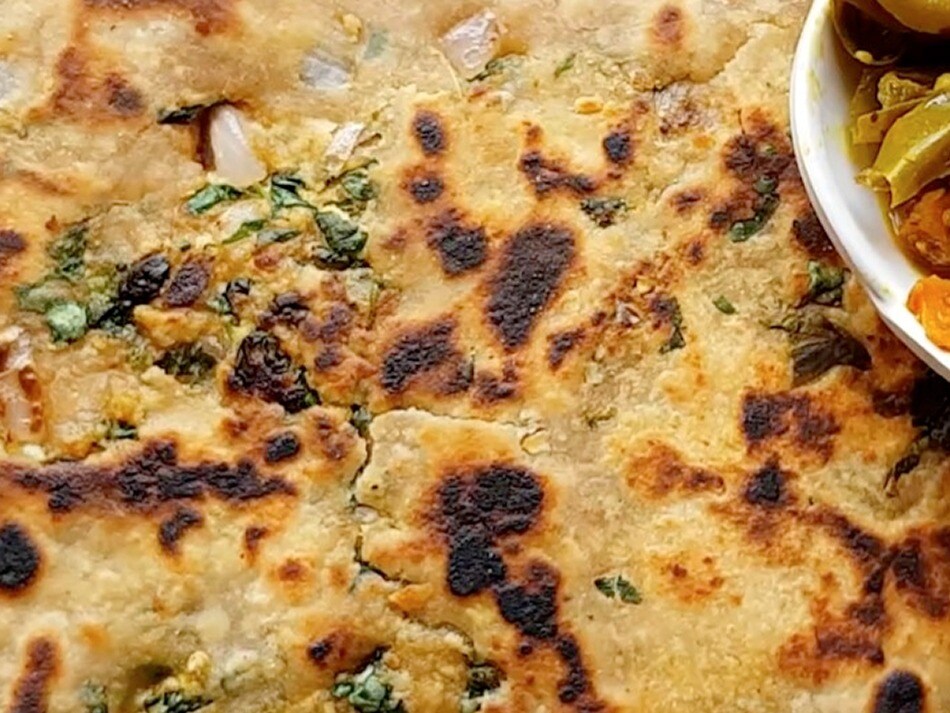 How To Make Methi-Paneer Paratha