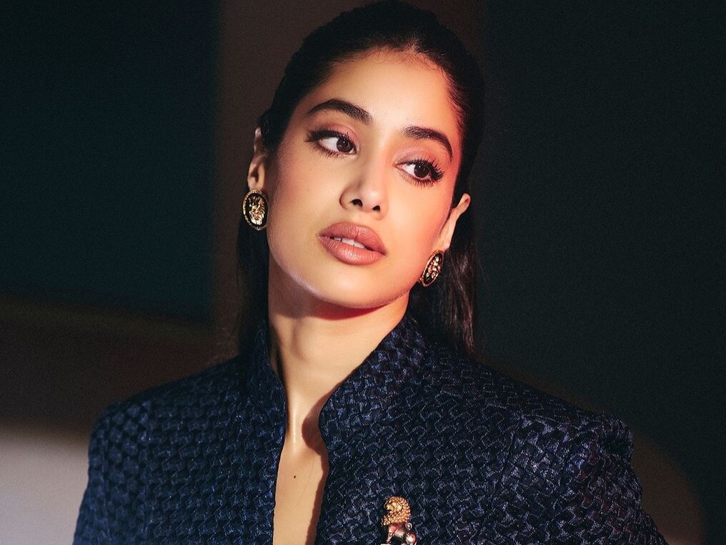 Janhvi's Power Dressing Looks