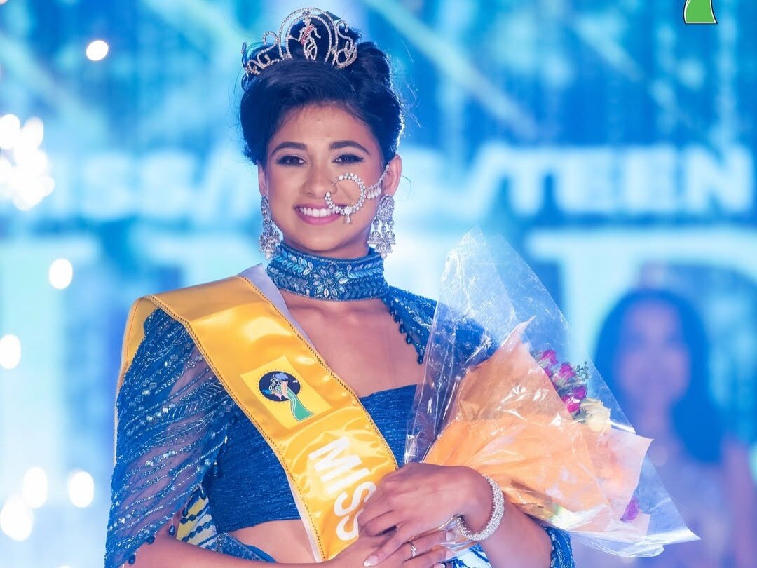 Miss India USA कैटलिन सैंड्रा की नथ ने जीता दिल