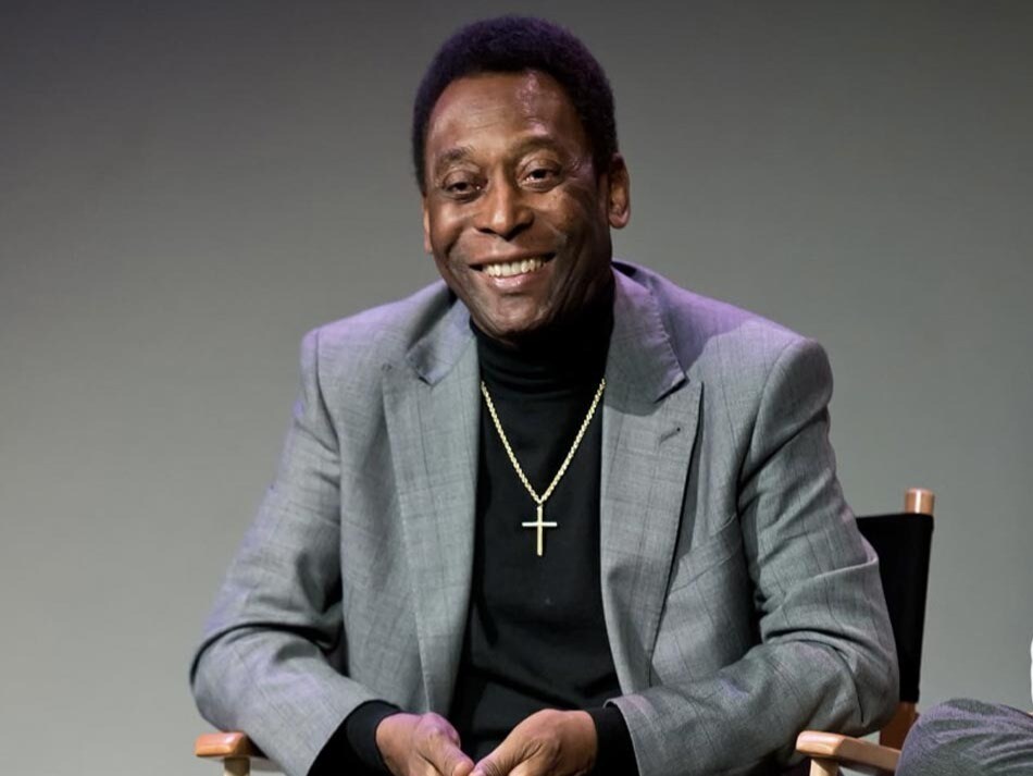 Pele's Iconic Style In Suits