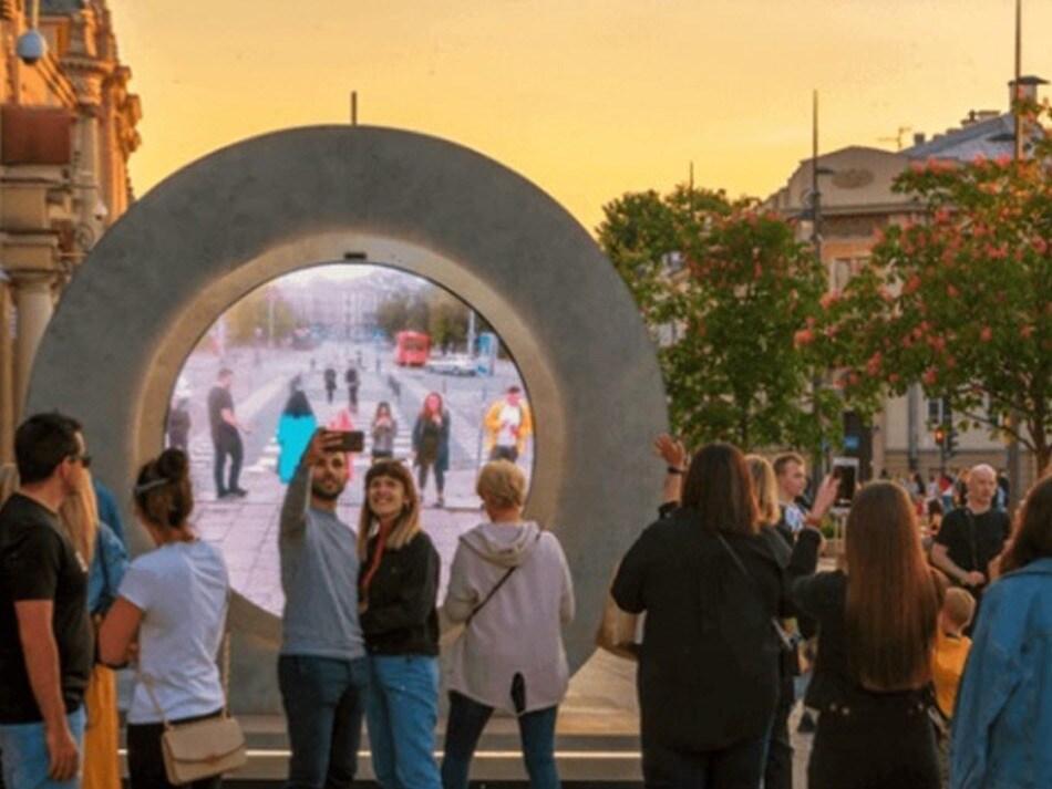 Portal Linking New York To Dublin Launched