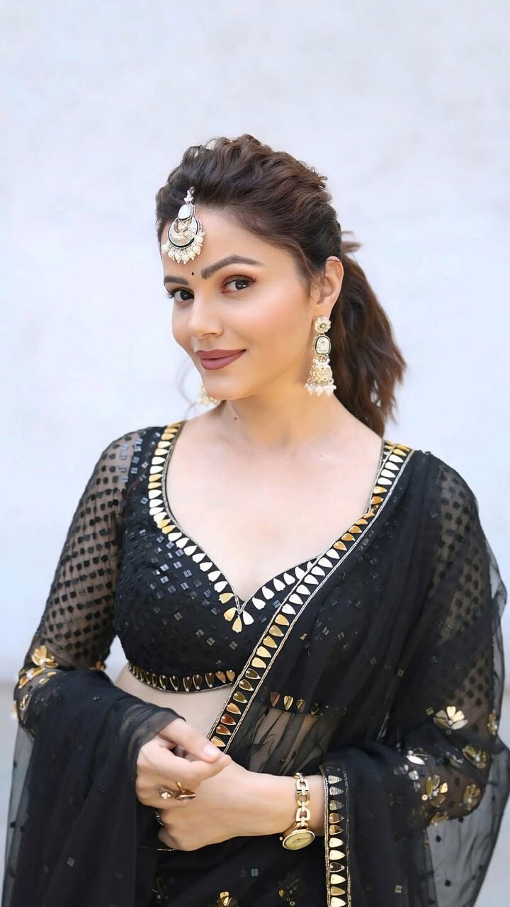Rubina Dilaik Mesmerizes in Black Lehenga