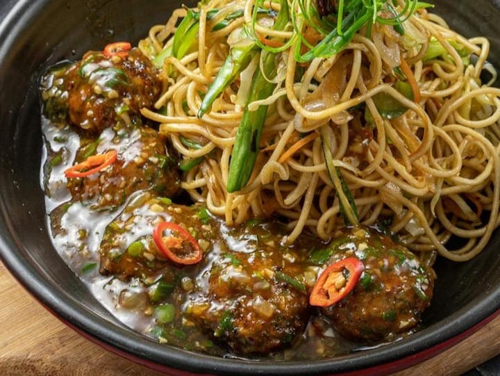 Savour Indo-Chinese And Earn Big Rewards