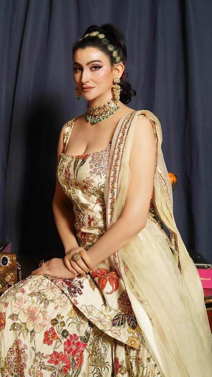 Shalini Passi Looks Regal in Exquisite Floral Look