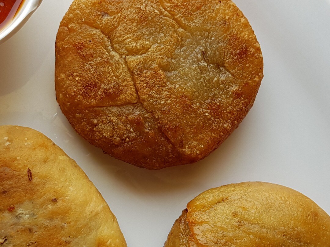 Street-Style Khasta Kachori Recipe
