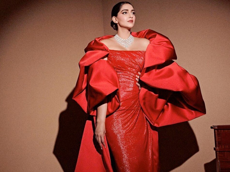Stylish Red Carpet Looks At Red Sea Film Festival