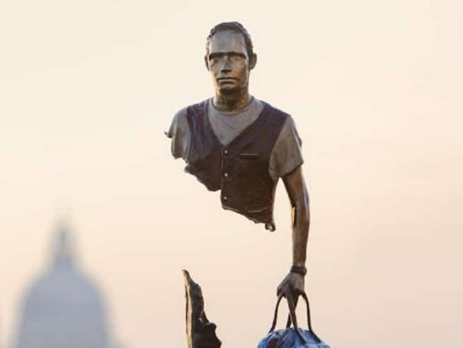 Unique Sculptures Around The World