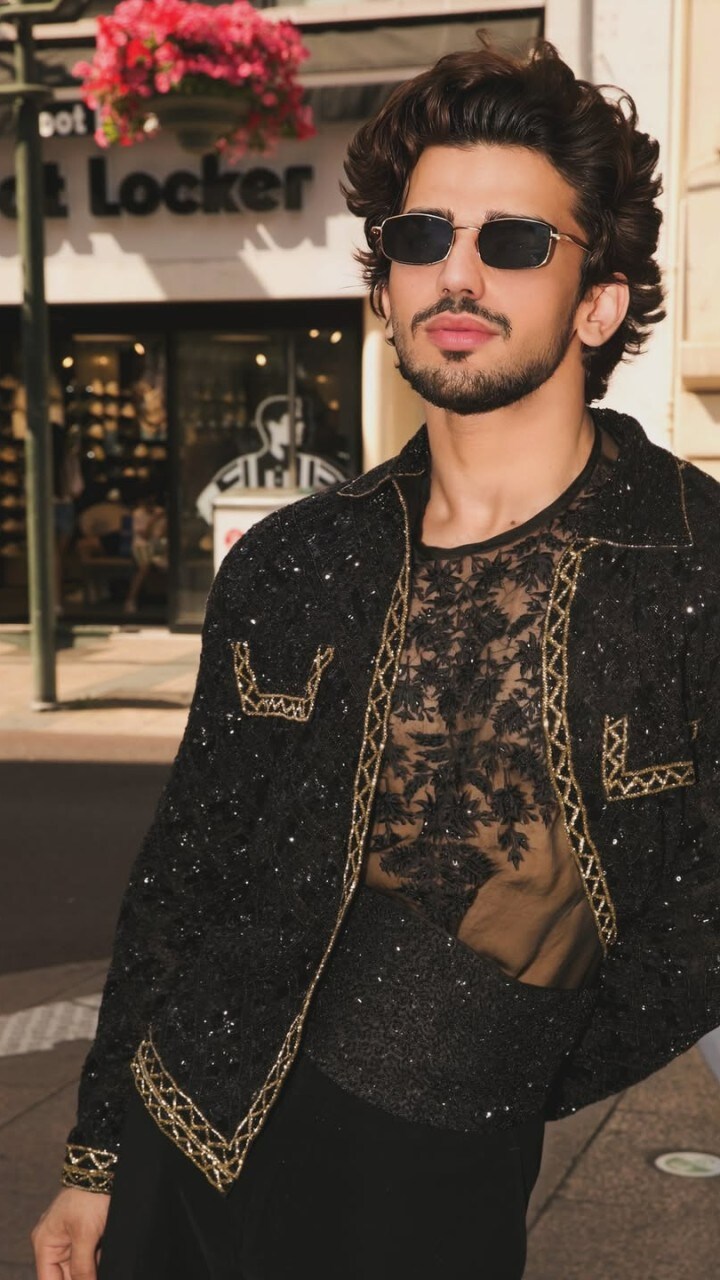 Vishal Pandey Commands Street Style In A Sharp All-Black Fit