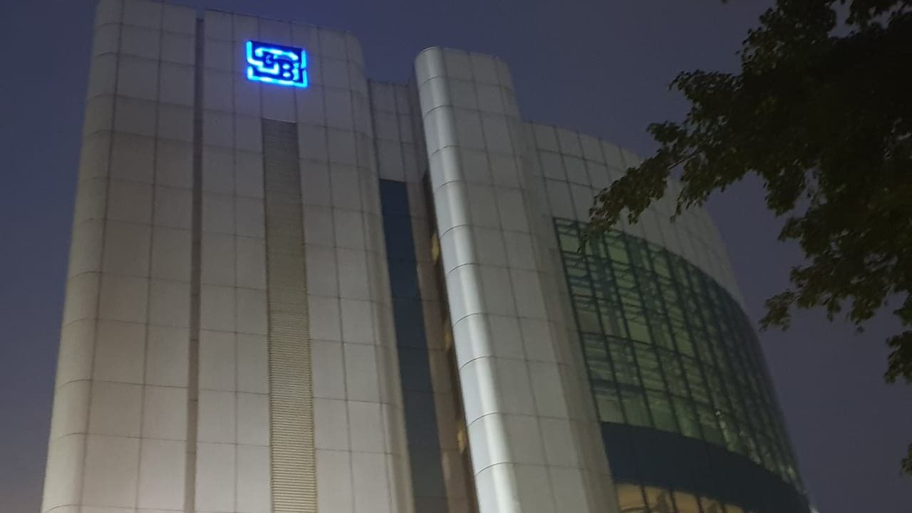 SEBI Revises Criteria For Stock Inclusion And Removal In Derivatives ...