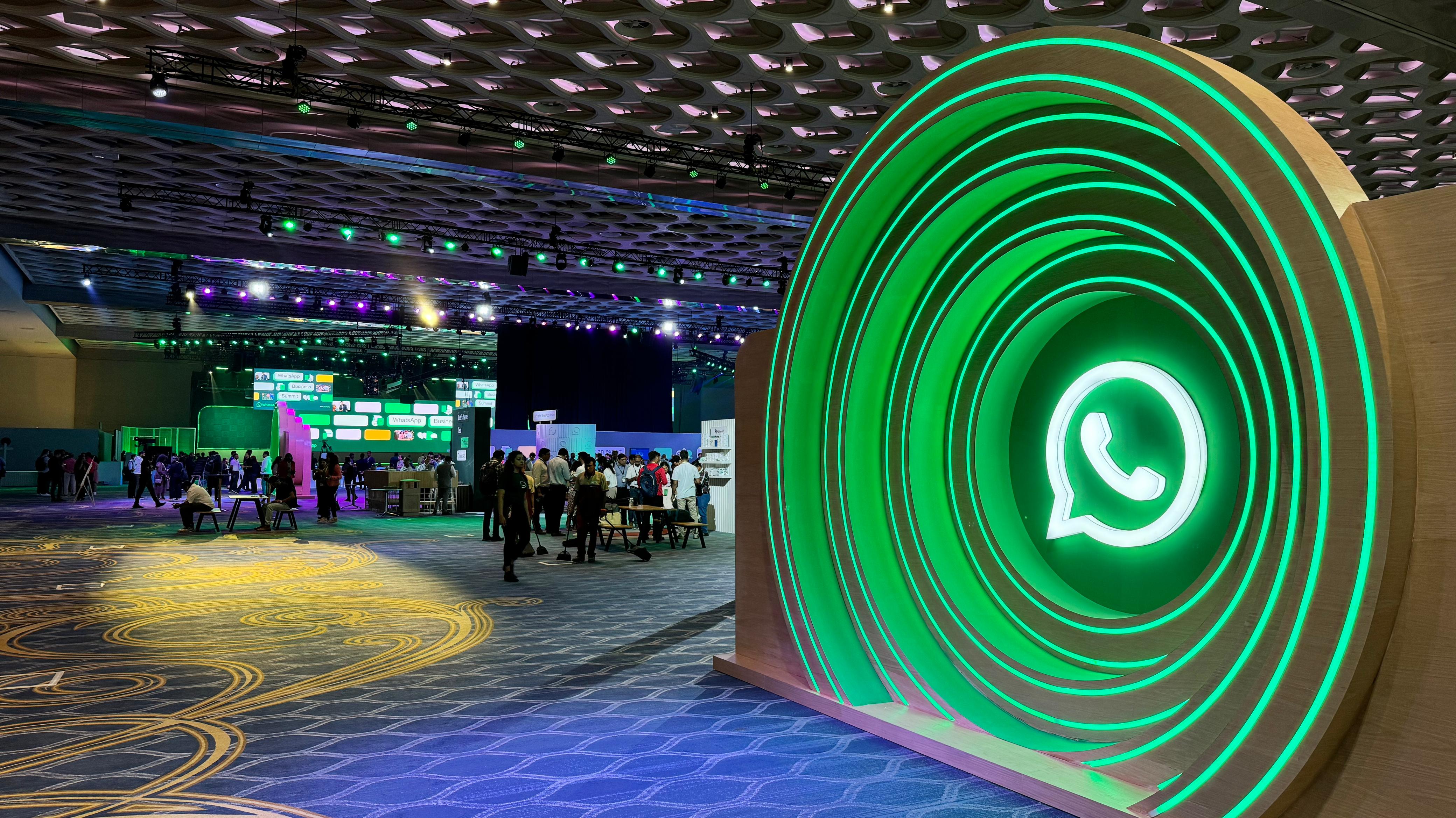 WhatsApp Down For Several Users, Over 15,000 Complaints Logged On Down ...