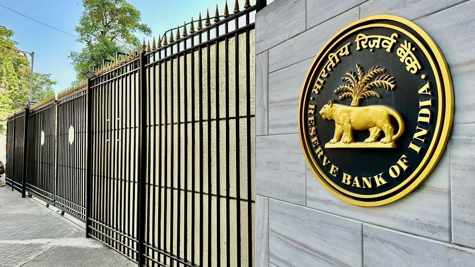 Liquidity Boost: RBI Announces Fresh OMO Purchase To Infuse Rs 80,000 Crore