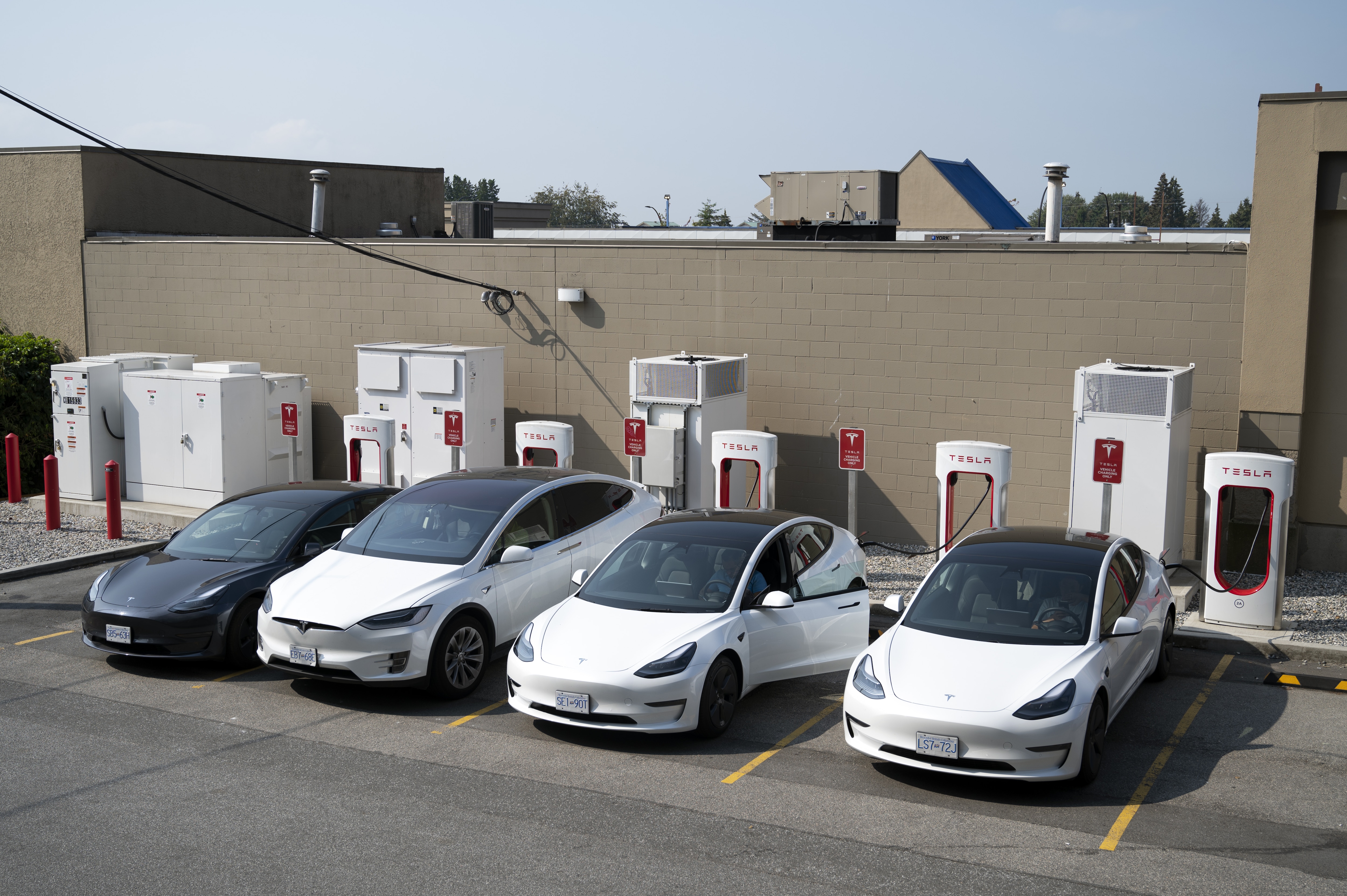 Tesla Hikes Canadian Prices And Pushes Its Pre-Tariff Inventory